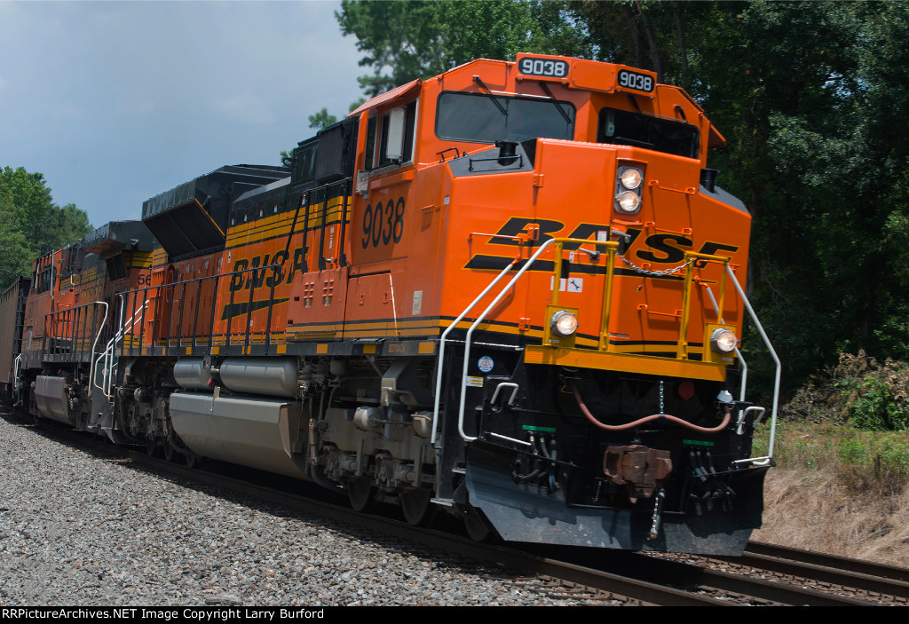 BNSF 9038